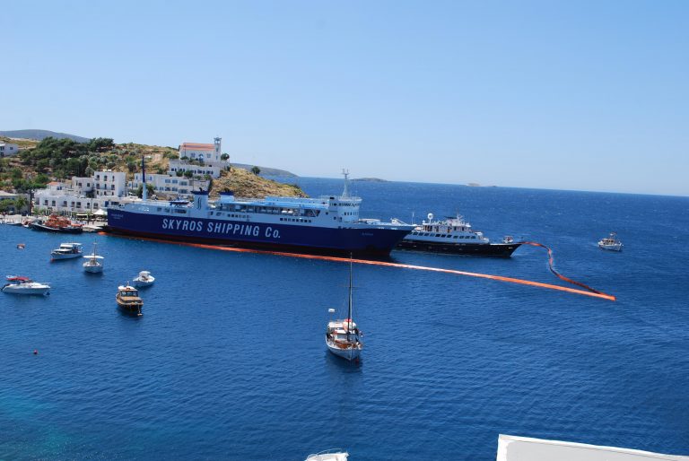 Αντιμετώπιση θαλάσσιας ρύπανσης | Λιναριά Σκύρου – Λιμενικό Ταμείο